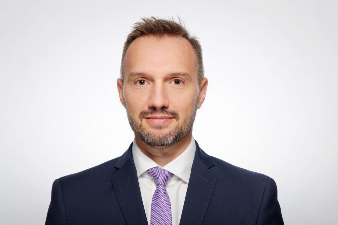 Sharp rafforza la sua presenza a livello globale e diventa Sharp ...